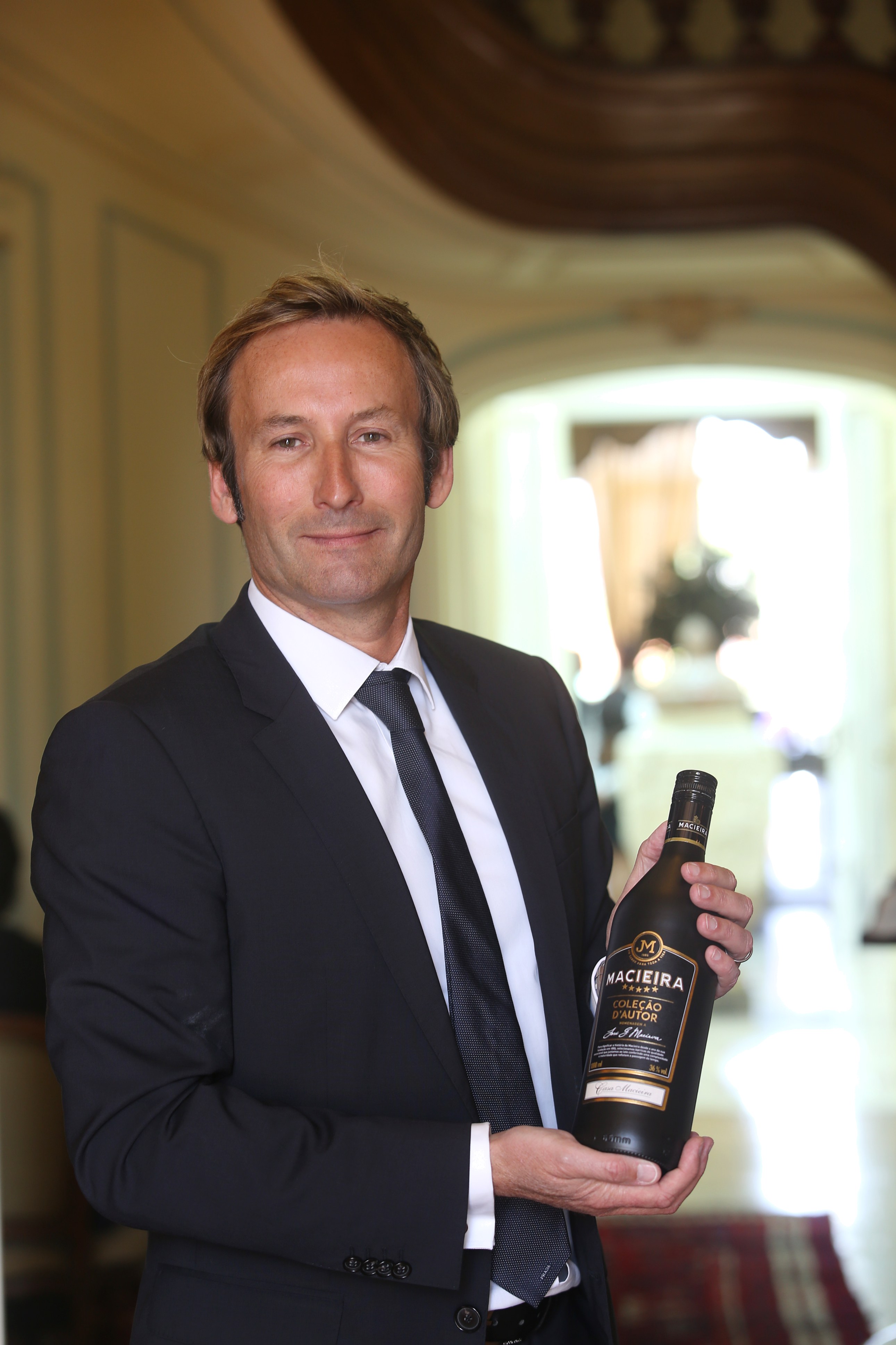 Pernod Ricard ambiciona a liderança no sector das bebidas espirituosas ...