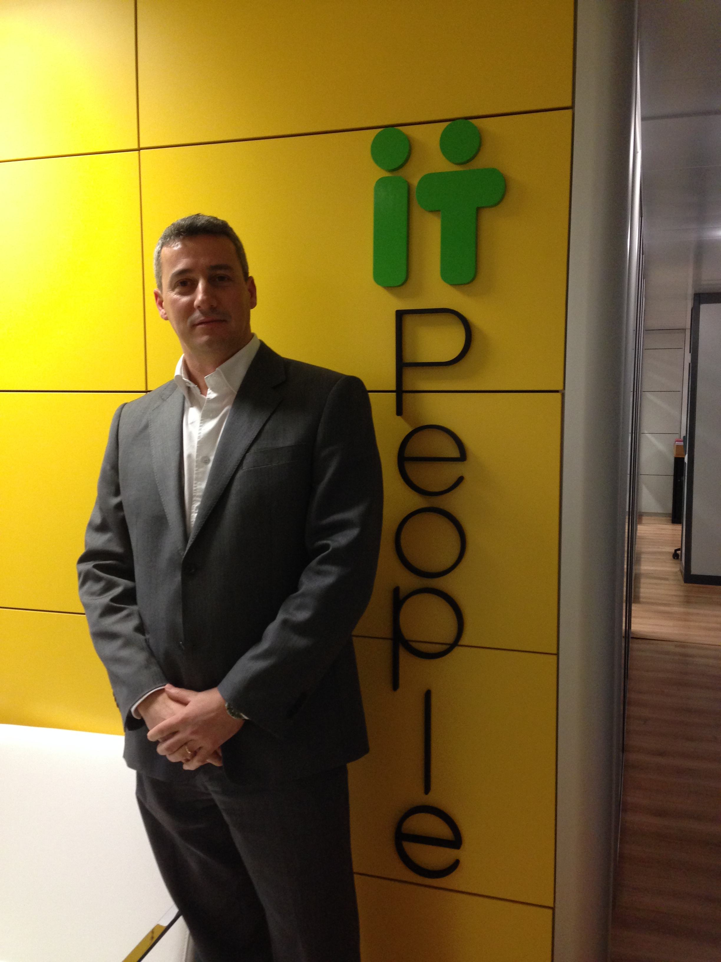 IT People contorna crise e contrata 30 novos colaboradores no primeiro ...
